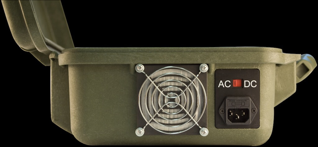 Dragon dual-band 5-watt transmitter portable rugged CW stimulus