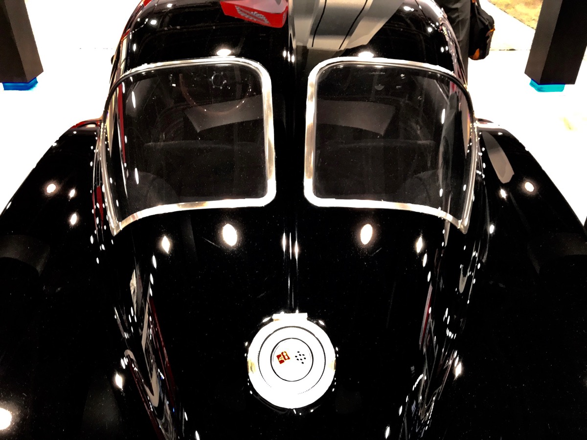 ROADSTER SHOP - HOW HIGH IS UP? | Kruzin USA