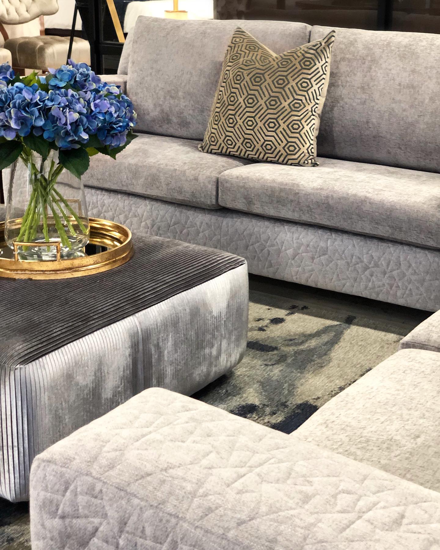 Da Rocha Interiors: Sophisticated Living Rooms with Neutral Rugs - SA ...