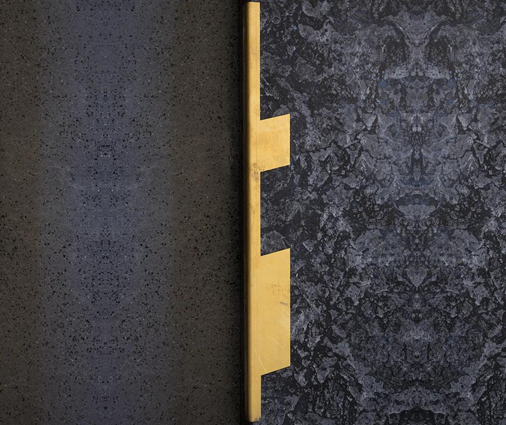 ARROW TILE INSERT - Wolkberg Casting Studio - SA Decor & Design