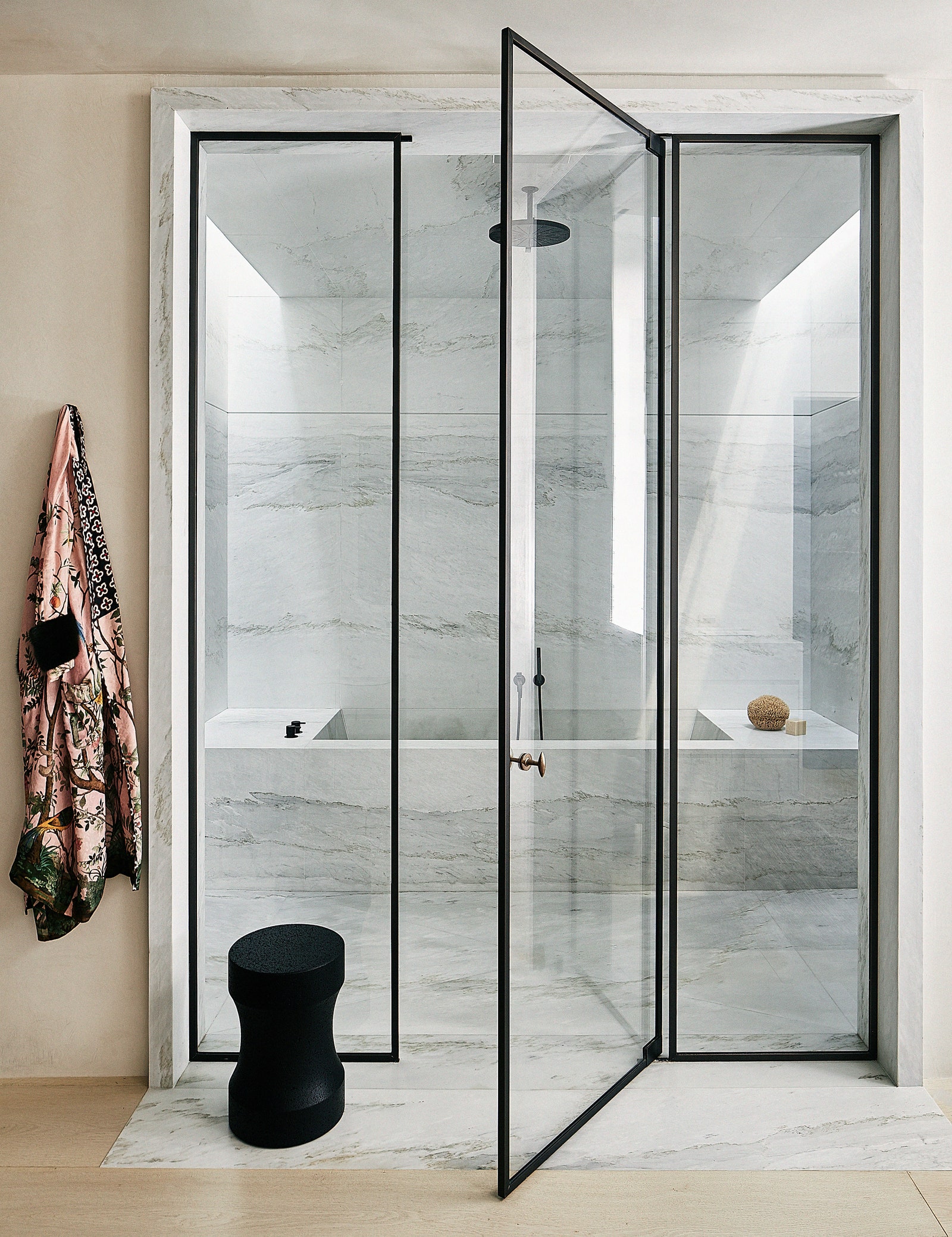 Celebrity Homes: Step Inside The Trendy LA Home of Adam Levine & Behati ...