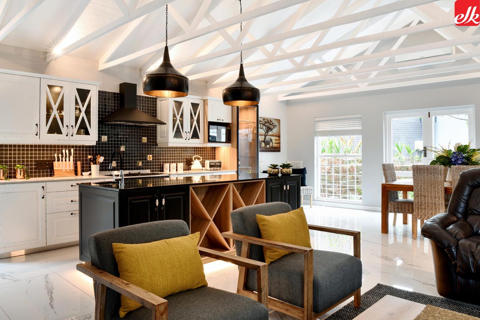 Easylife Kitchens: 4 Reasons To Love Your Kitchen Island - SA Decor ...