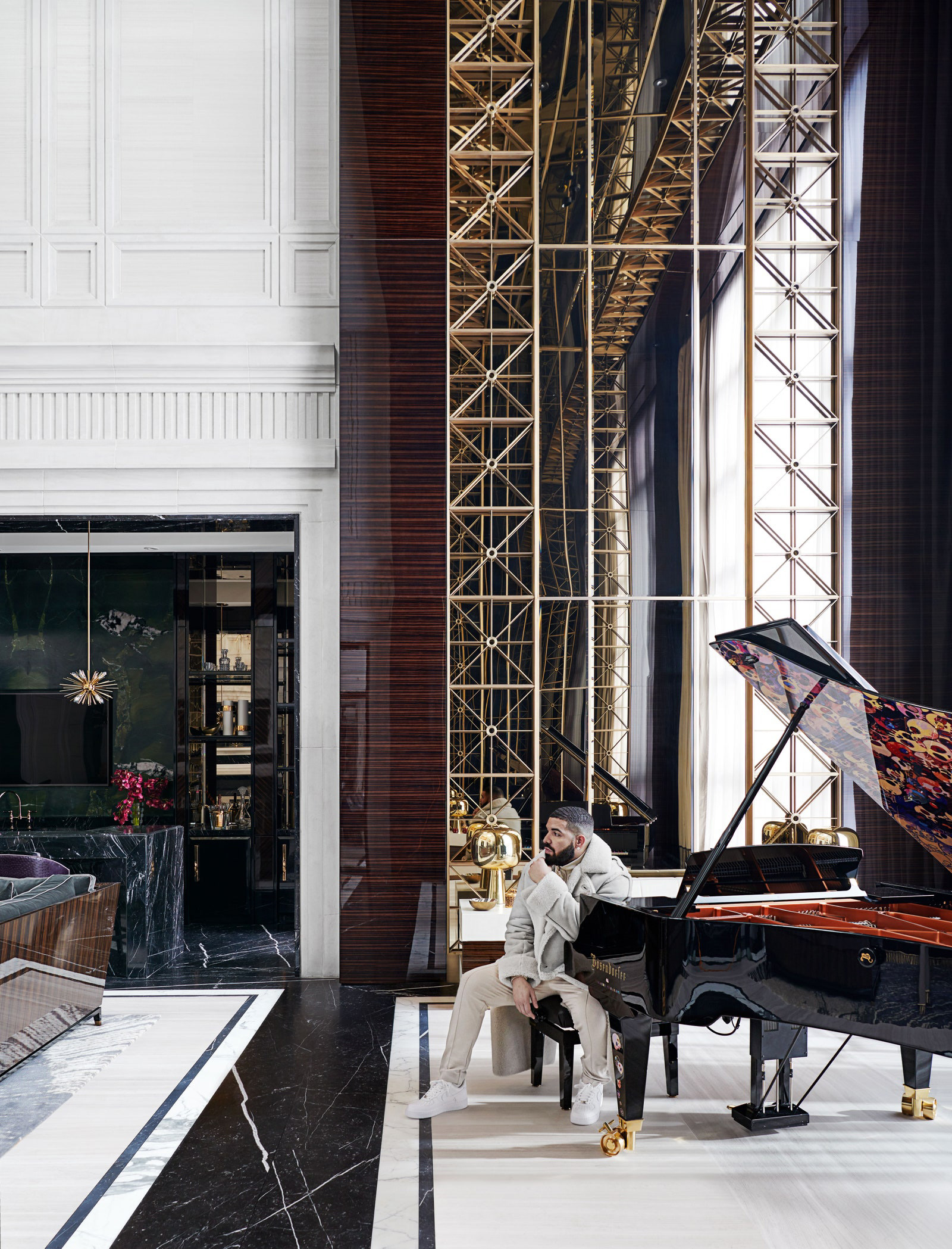 House Tour: Step Inside Celebrity Rapper Drake's Manor House - SA Decor ...