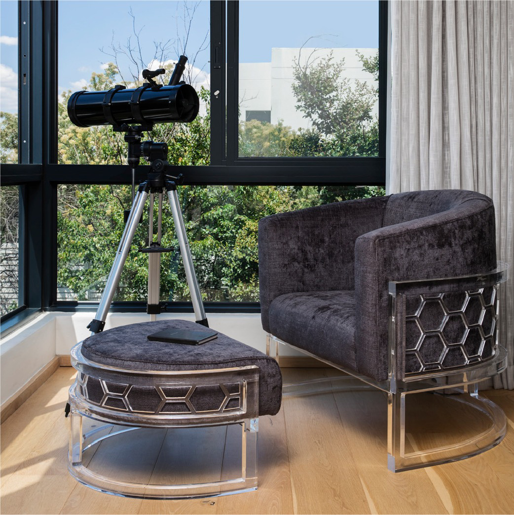 Acryluso by Laser Edge Designs: Transparent furniture - SA Decor & Design