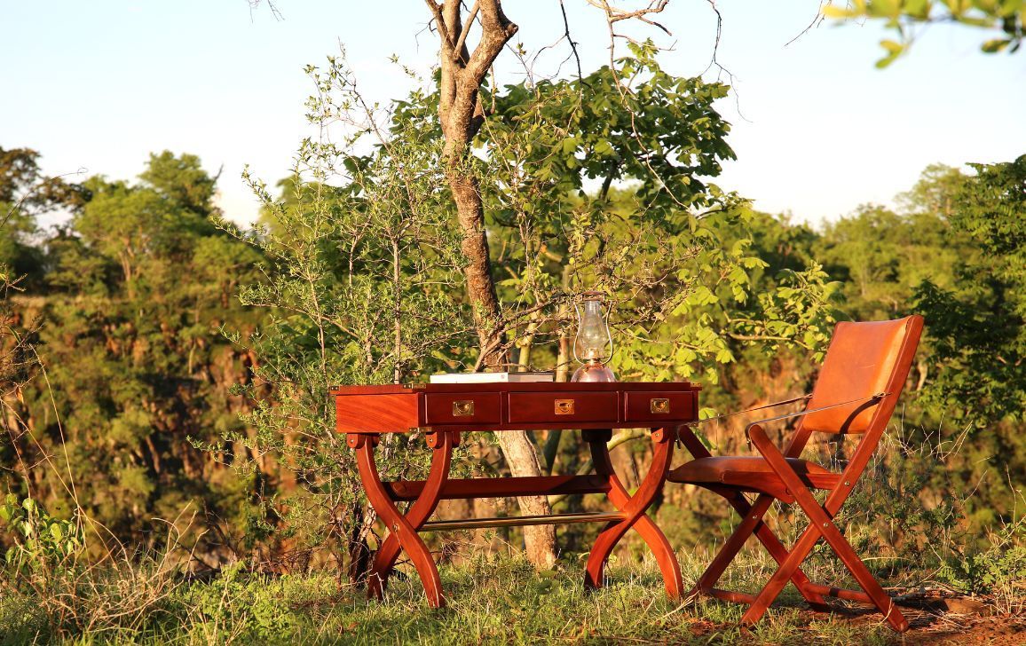 The African Touch: A Desk & Chair For Exclusive Lodges and Homes - SA ...