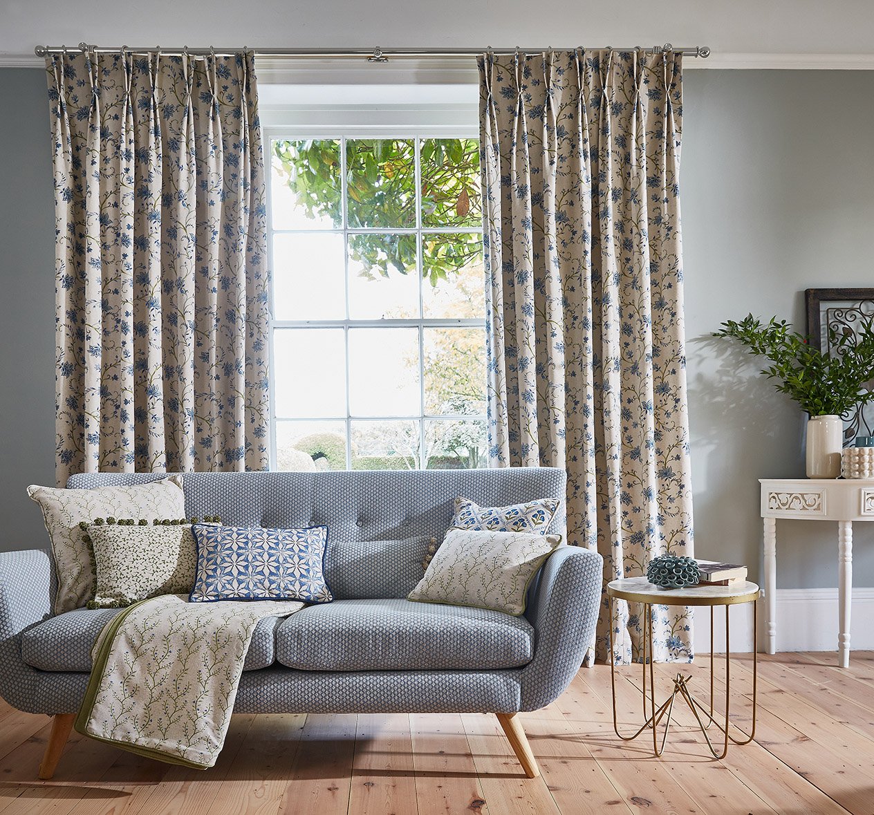 Stuart Graham: When Centuries Collide - SA Decor & Design