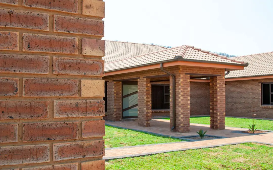 Clay Bricks: Timeless Foundations – Federale Stene - SA Decor & Design