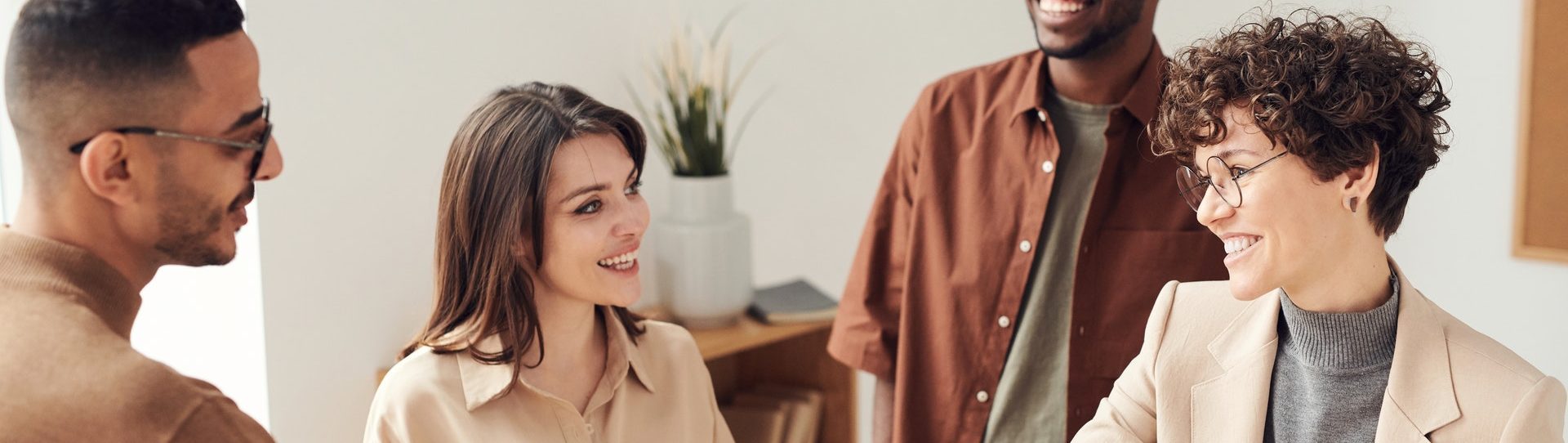 Controller vs Accountant - What are the main differences? - Envoice