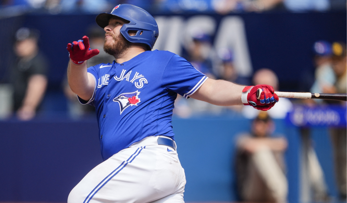 Alejandro Kirk conecta jonrón en triunfo de Toronto sobre los Padres de ...