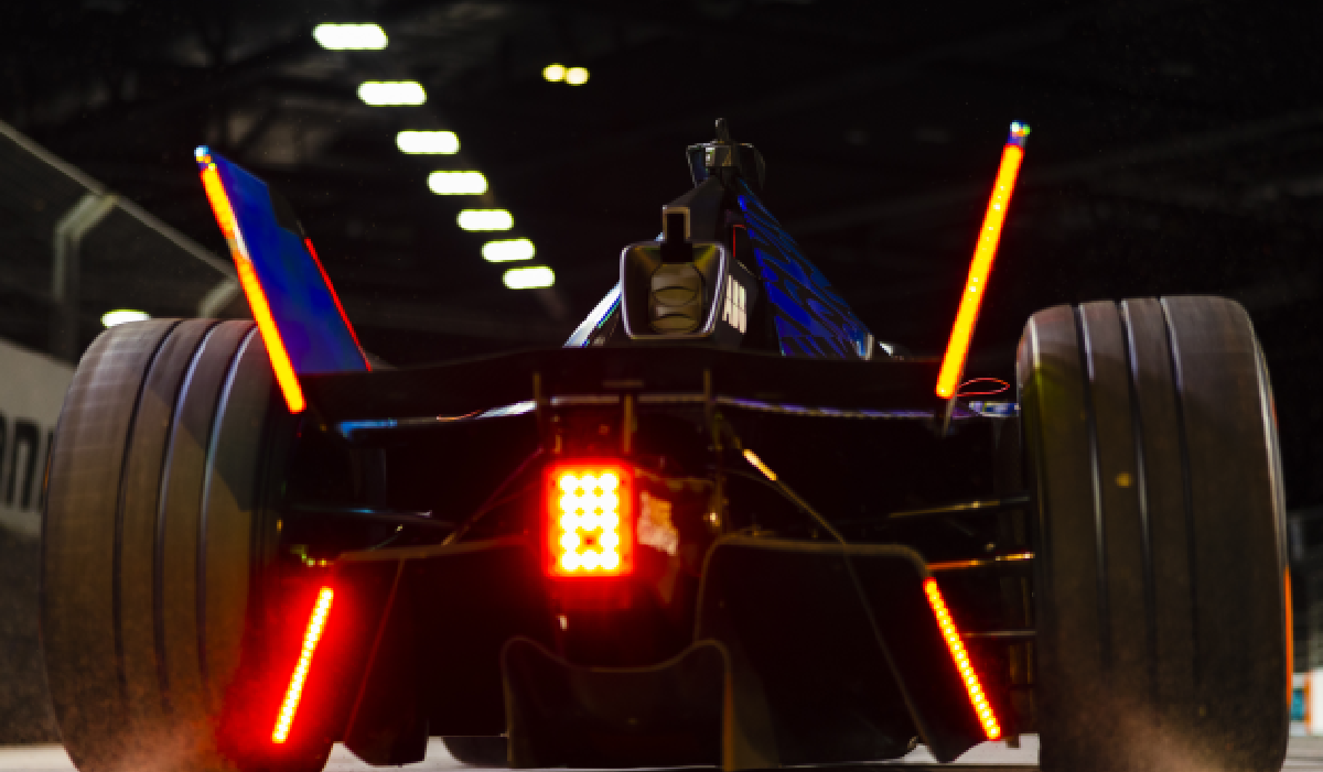 ¡Espectacular! El Genbeta conducido por Jack Hughes alcanzó una ...