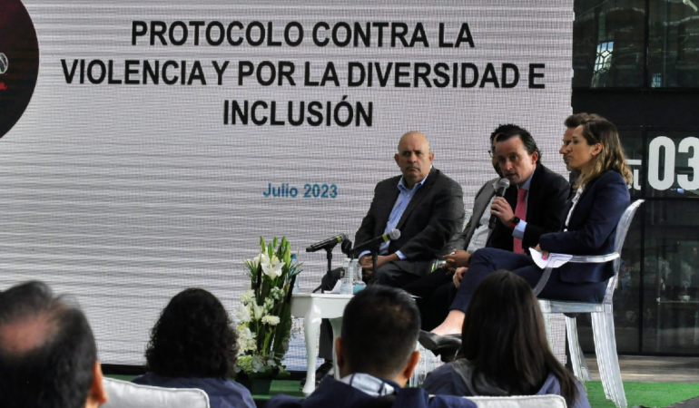 ¡No más violencia! Liga MX y FMF presentan protocolo contra la ... ¡No más violencia! Liga MX y FMF presentan protocolo contra la ...