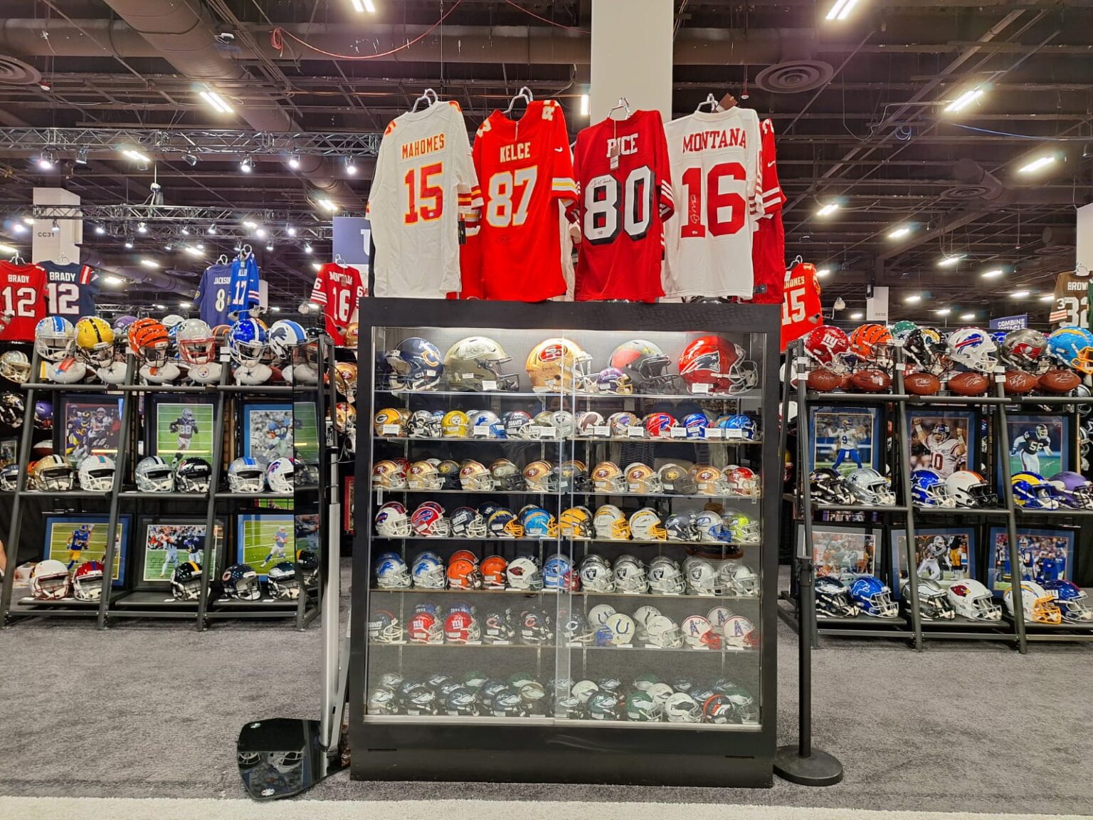NFL Shop: La tienda del Super Bowl LVIII cautiva Las Vegas | ESTO en línea