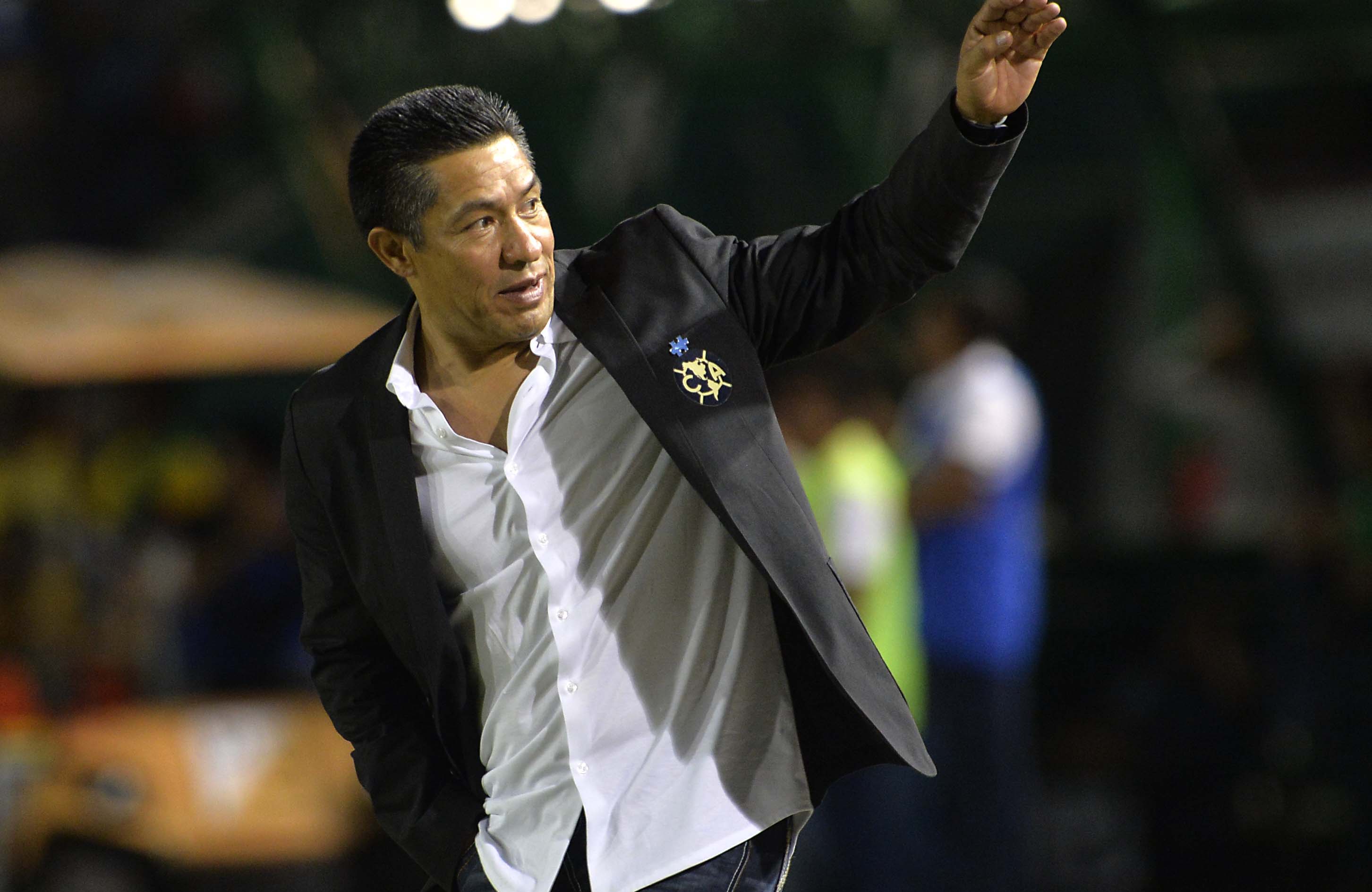 Ambriz, con los pies en la tierra | ESTO en línea