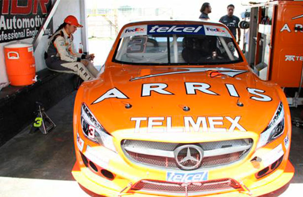 Mara Reyes, líder del Súper V8 | ESTO en línea