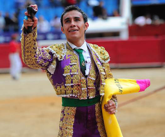 Badillo se prepara para la México y Aguas | ESTO en línea