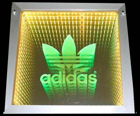 Espejo infinito pixel RGB | Scratch Perú