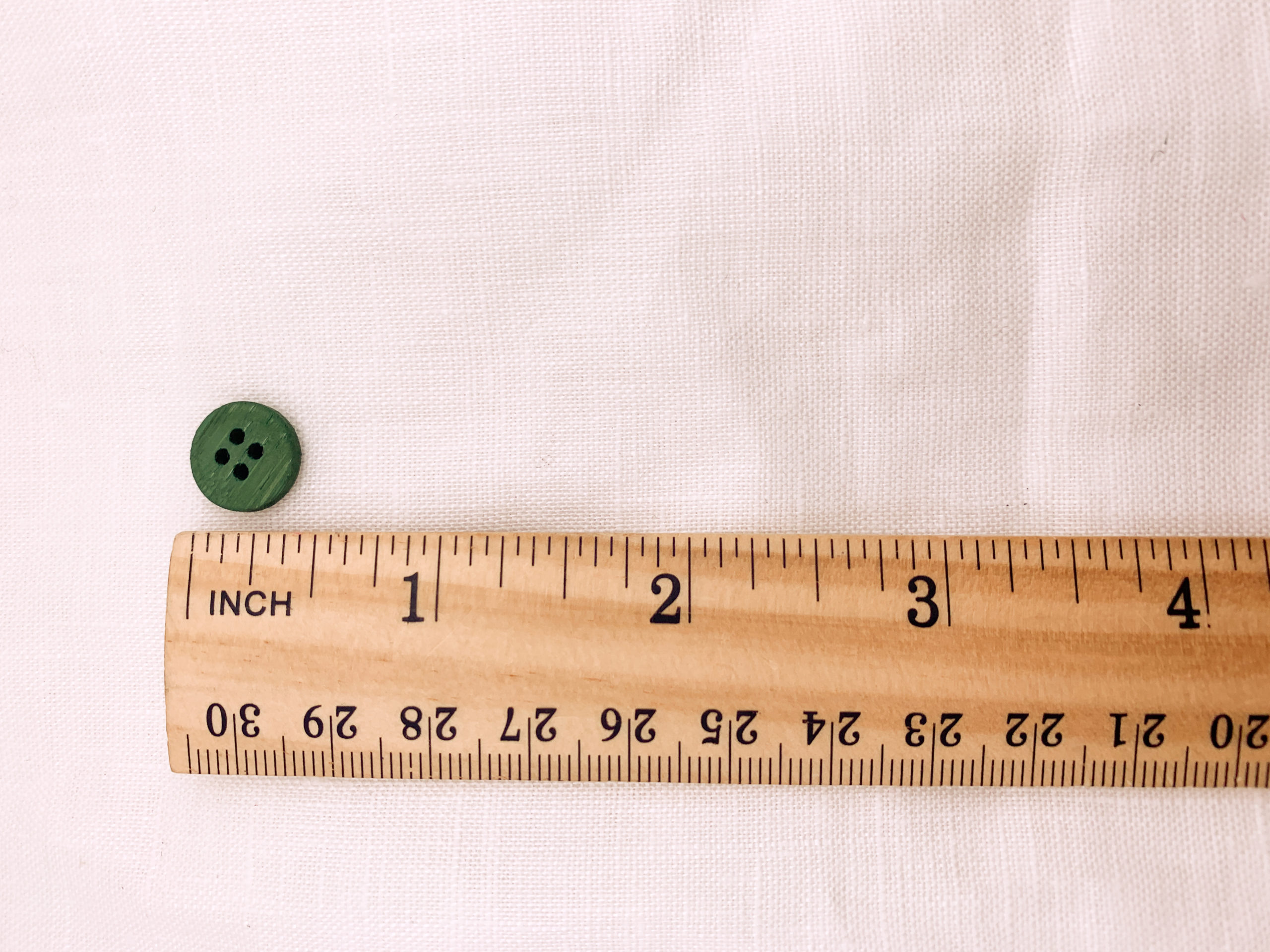 Painted Bamboo Button - 11.5mm - Stonemountain & Daughter Fabrics