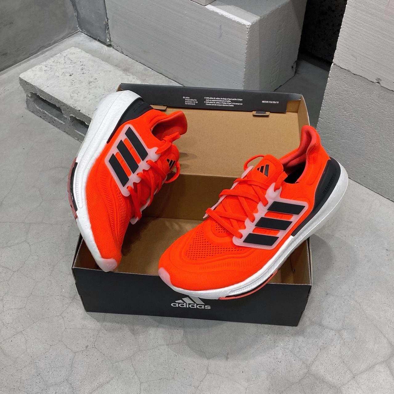 Minhshop.vn - Giày Adidas ULTRABOOST LIGHT [HQ6341]