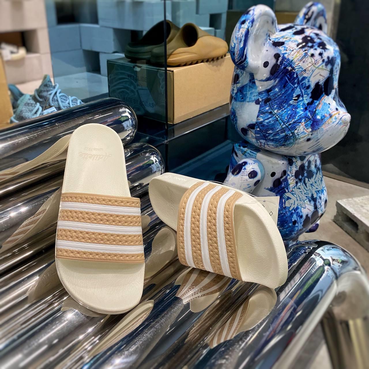 Minhshop.vn - Dép Adidas Adilette Original 1972 Magic Beige [GY2102]