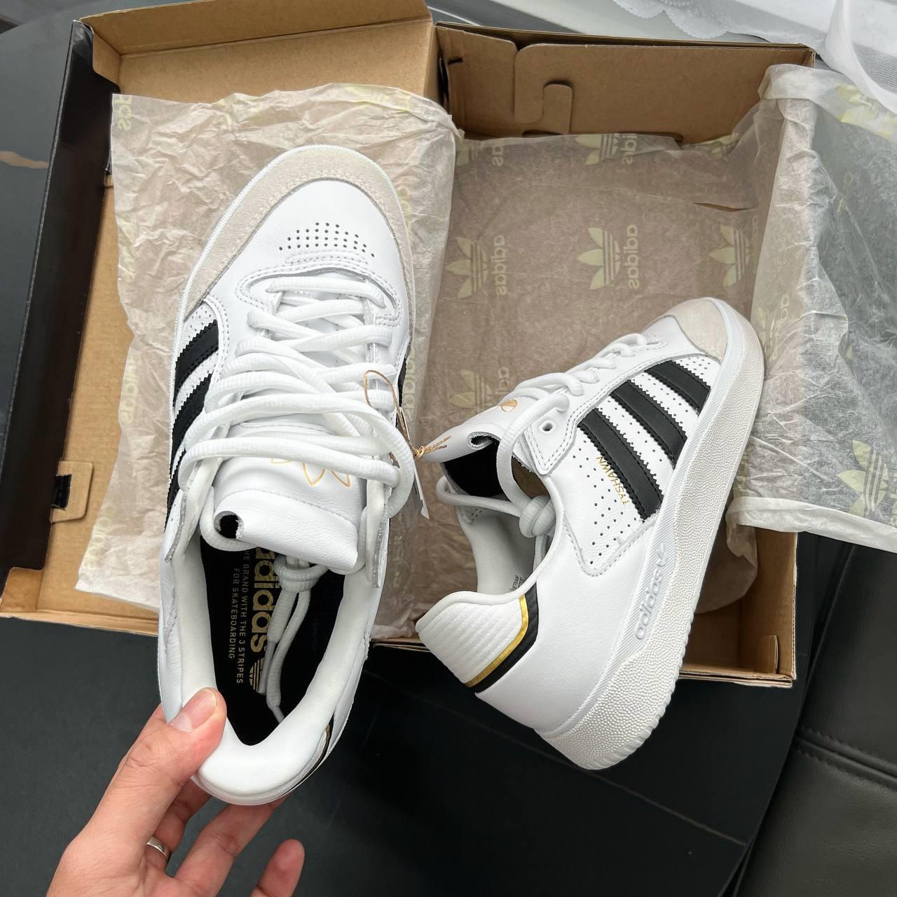 Minhshop.vn - Giày Adidas Tyshawn Low White [HQ2003]