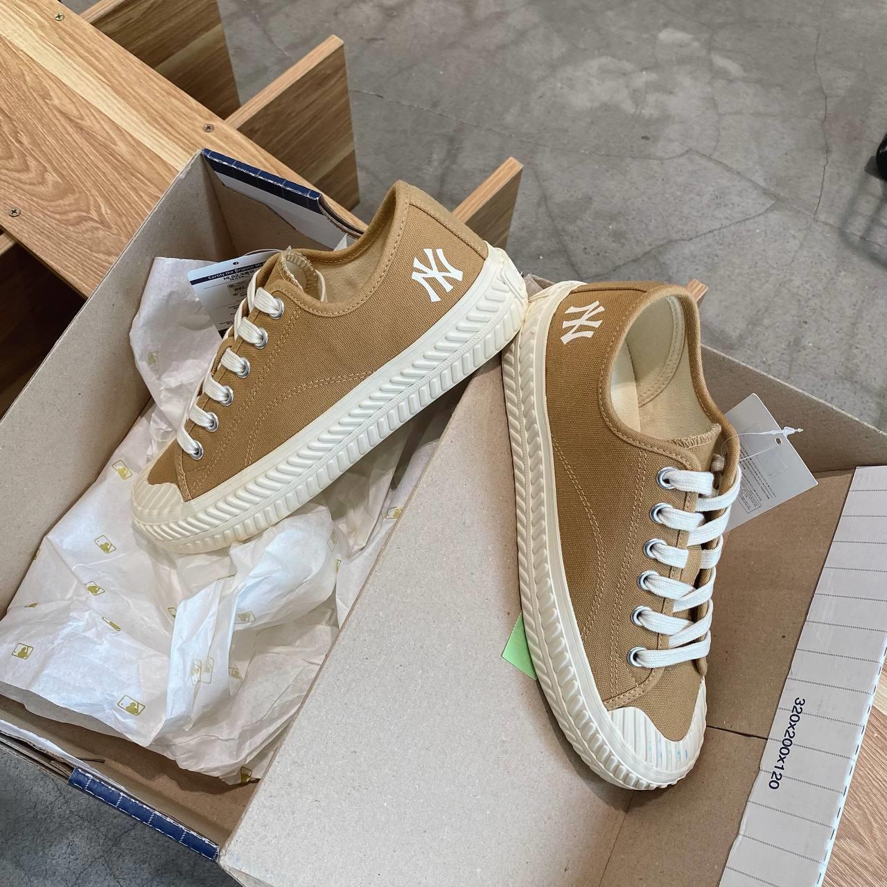 Minhshop.vn - ~30% Giày MLB Playball Origin New York Yankees [3ACVVA11N ...