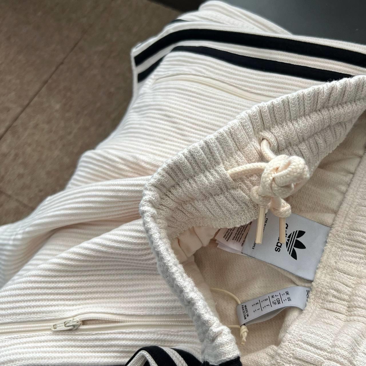 Minhshop.vn - Quần Short Adidas Adicolor Classics Waffle [HA9310]