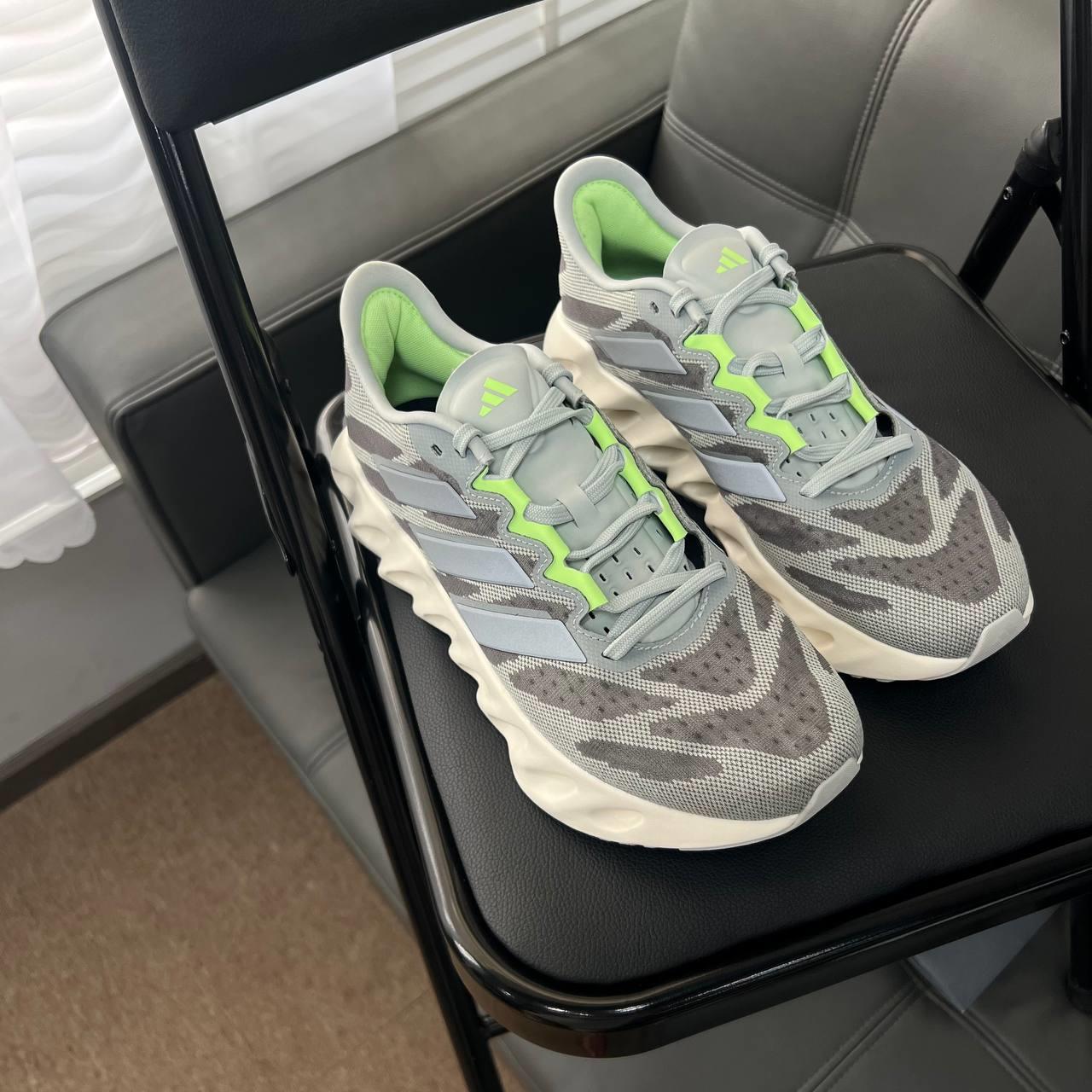 Minhshop.vn - Giày Adidas Switch FWD Running Grey One / Neon [ID2635]