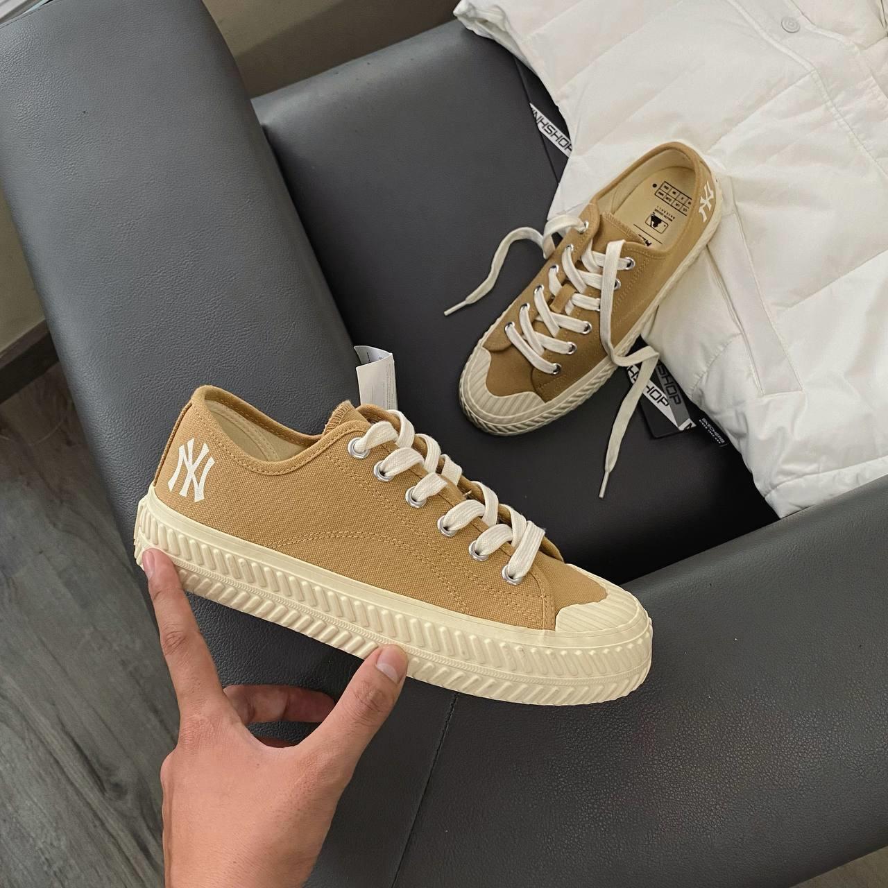 Minhshop.vn - ~30% Giày MLB Playball Origin New York Yankees [3ACVVA11N ...