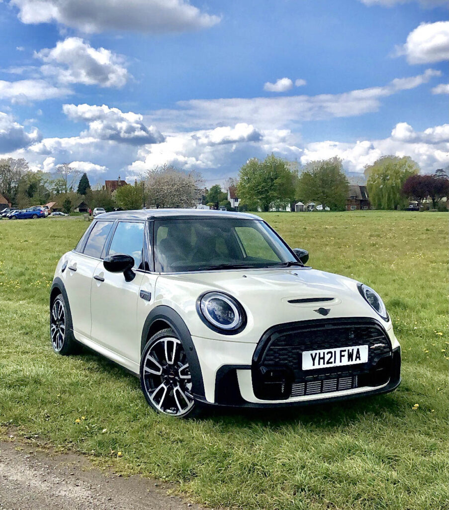 VIDEO: Driving the latest version of an automotive icon: Mini Cooper S ...