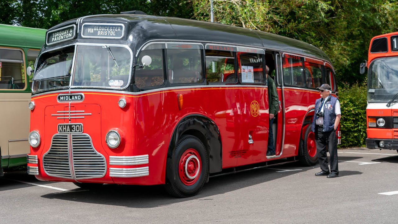 Pictures and video: Stroud Vintage Bus Show | Stroud Times
