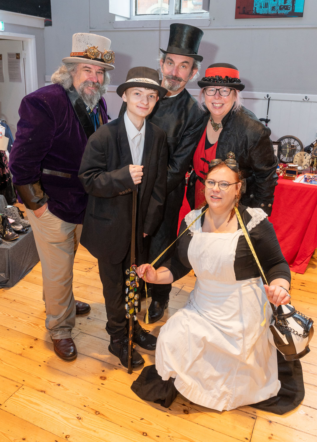 Video and pictures: rain doesn't dampen spirits at Stroud Steampunk ...
