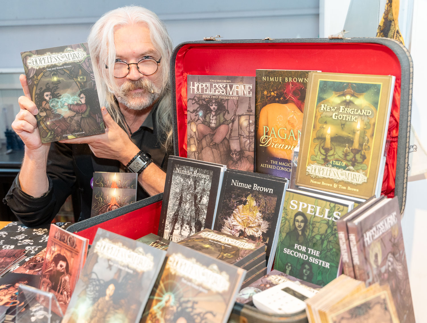 Video and pictures: rain doesn't dampen spirits at Stroud Steampunk ...
