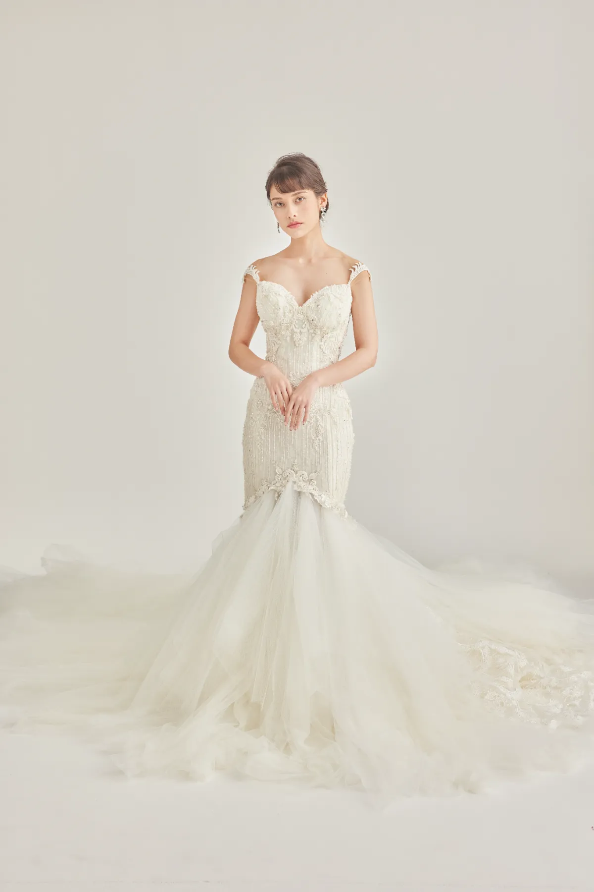 Galia Lahav(ガリアラハヴ)のミスエレで結婚式と前撮りを誰より Galia Lahav(ガリアラハヴ)のミスエレで結婚式と前撮りを誰より