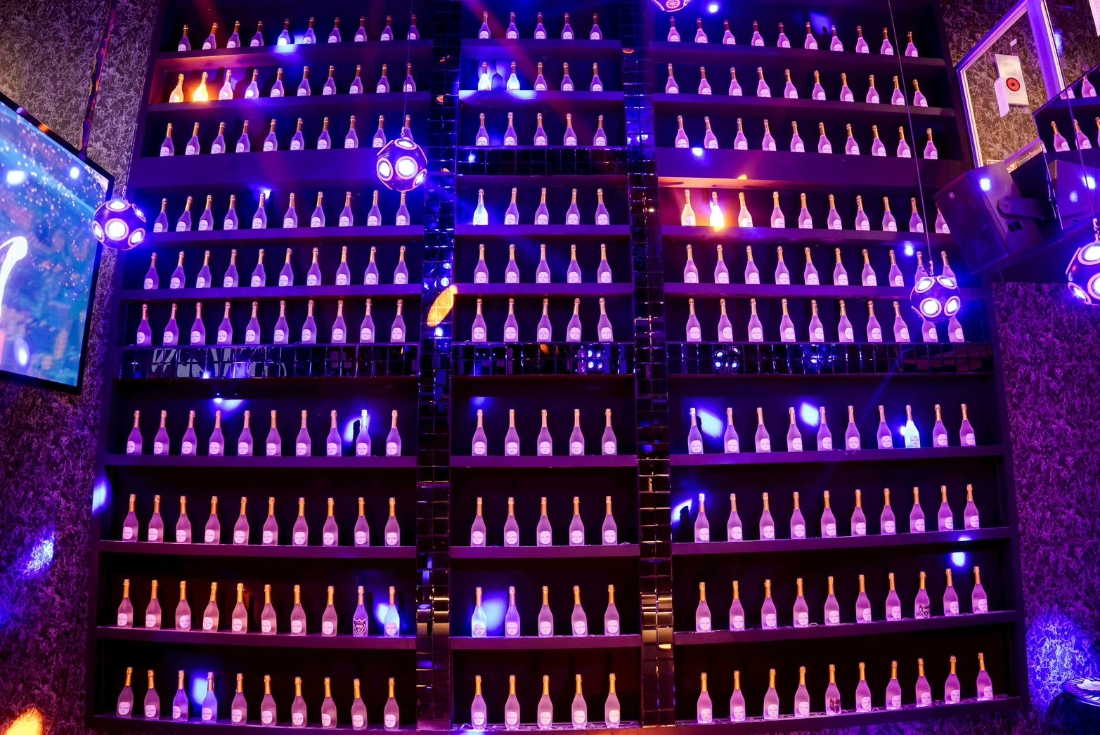 Dragon Night Club｜仙台国分町ナイトクラブ