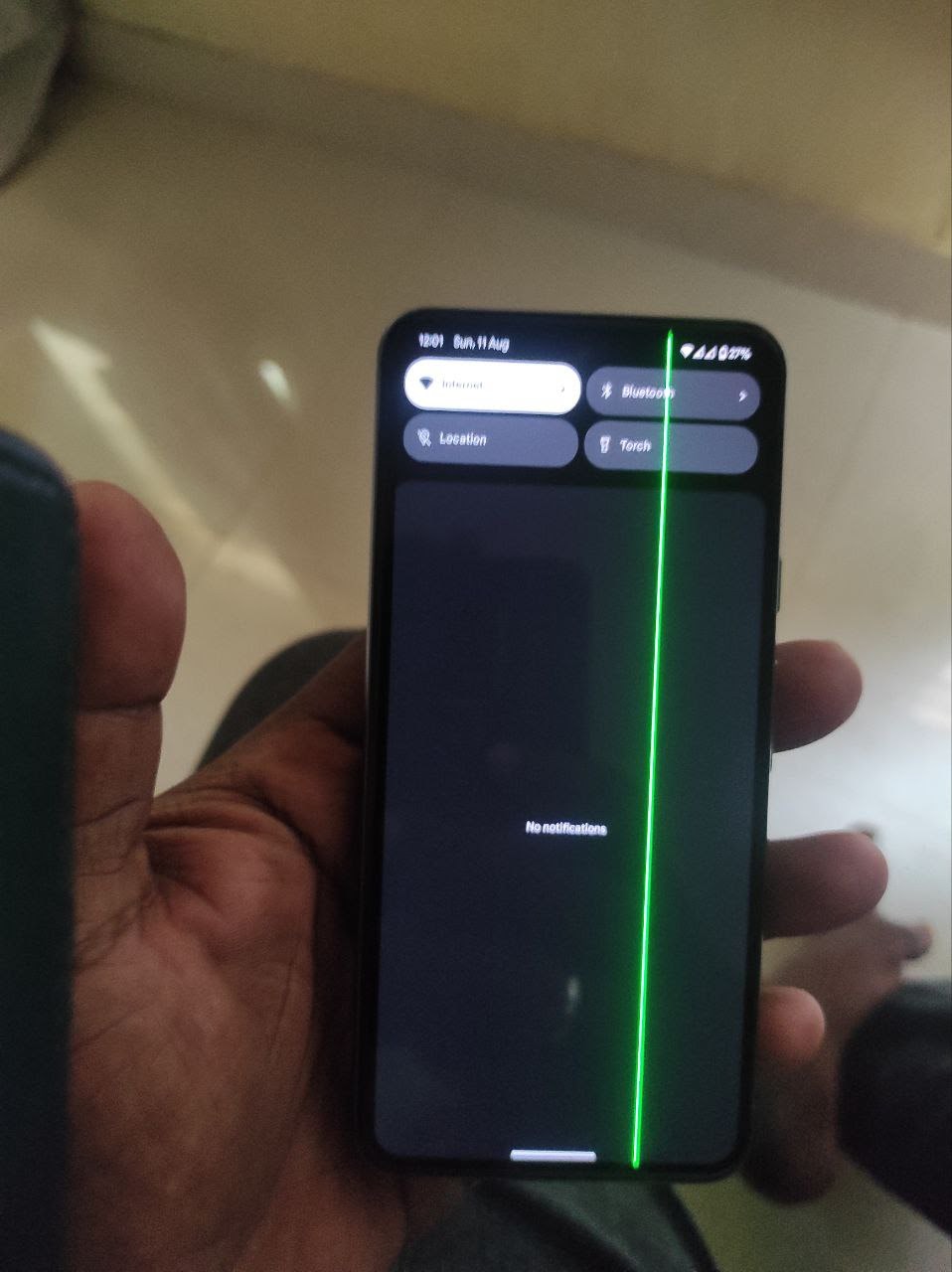 Vertical green line in pixel 8 - Google Pixel Community