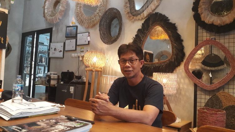 Dari Serat Batang Pisang ke Panggung Dunia: Kisah Jatuh Bangun Deddy ...