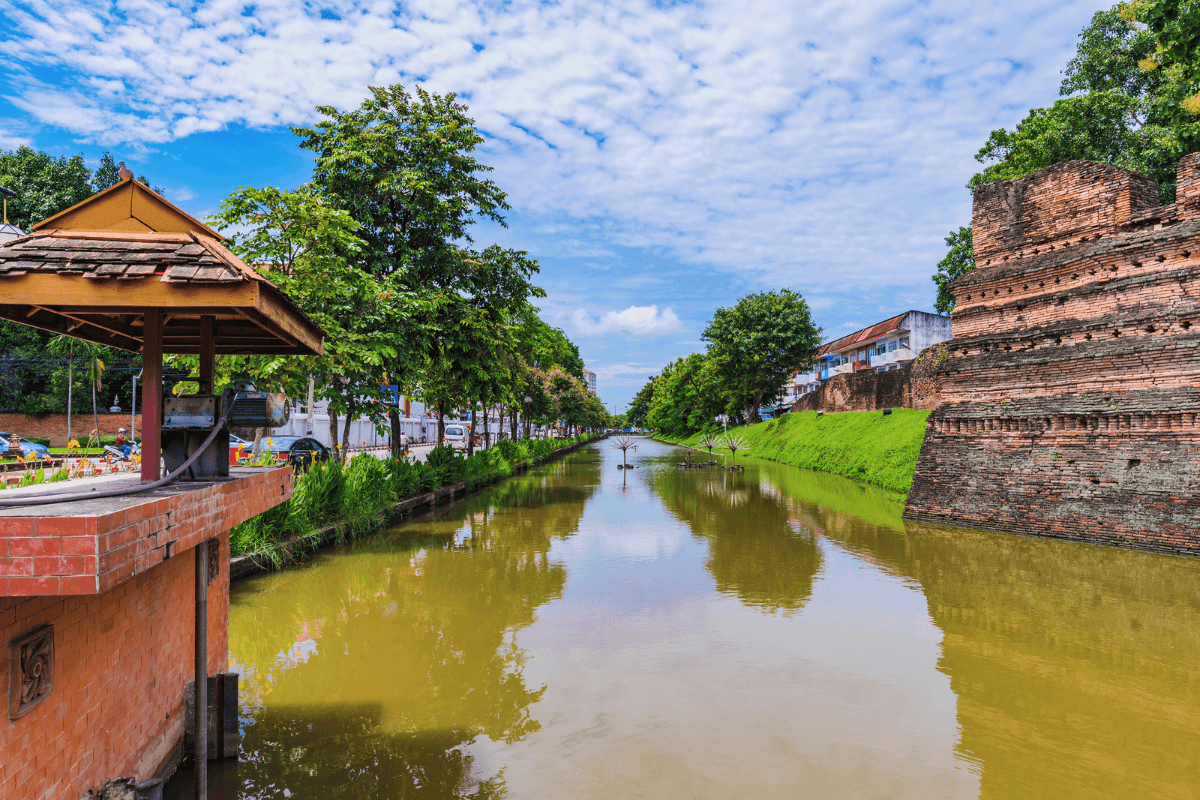 A Walk Through History and Culture in Chiang Mai Old Town - TAGTHAi