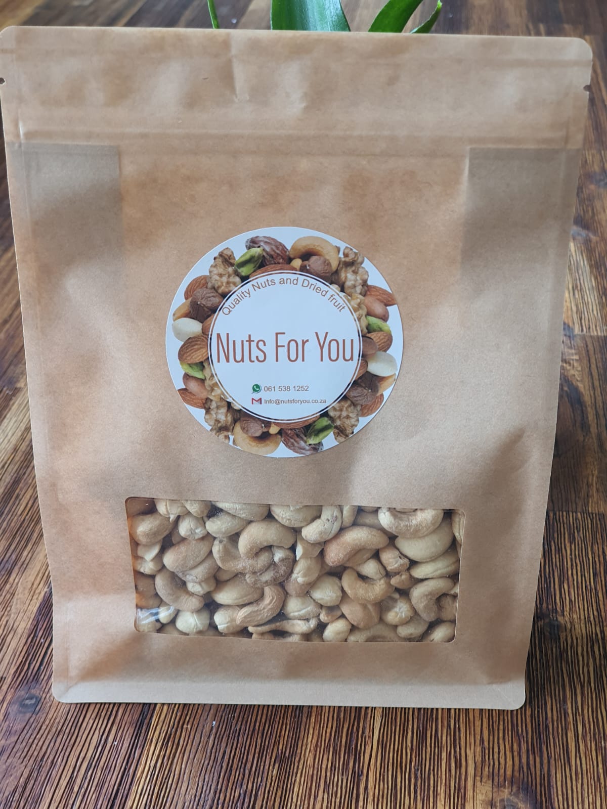 Cashew Nuts Raw 1kg - Nuts For You | Take App