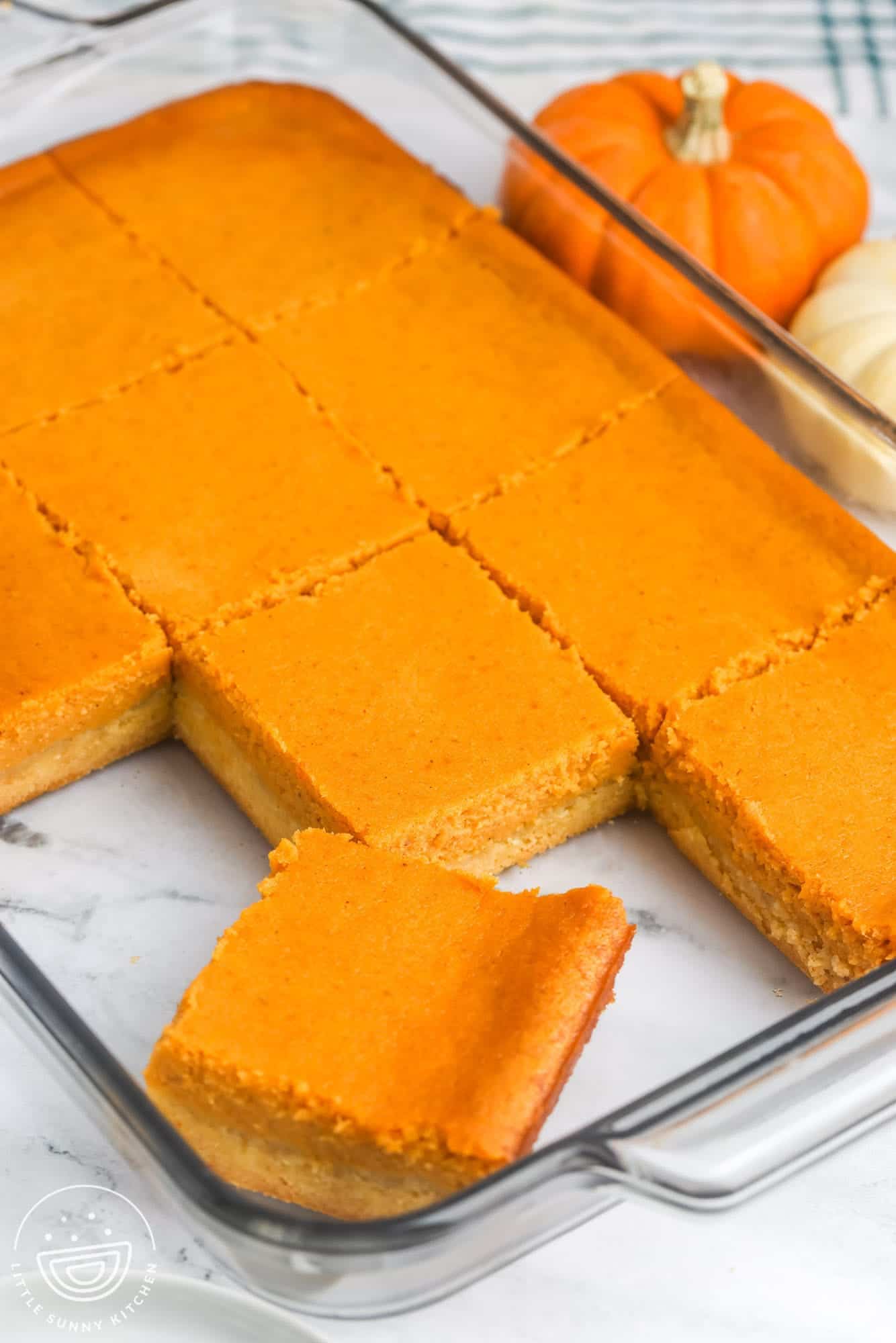 steamed pumpkin sponge cake - CAB'IT Foody | Take App