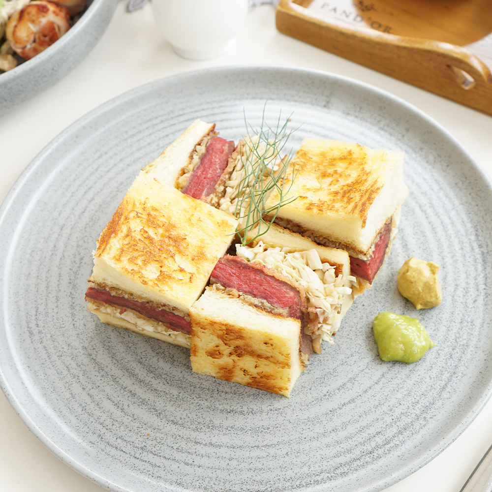 Wahu Steak Sandwich - Pand'Or Food & Cakes | Take App