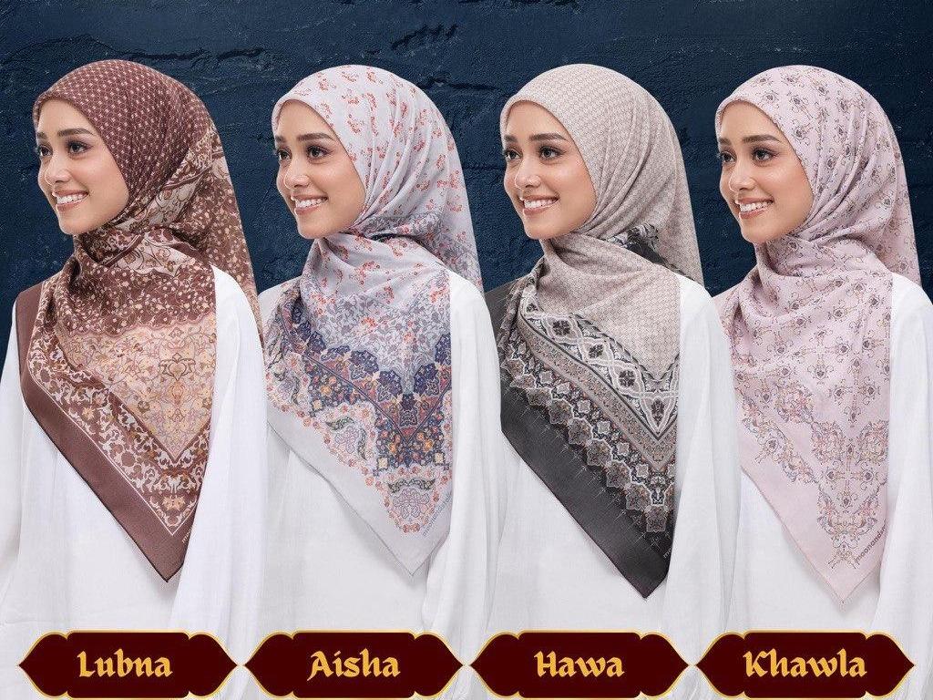 Amra Collection (Cotton Voile Square Hijab) by Moonandstella - Emma Clozet
