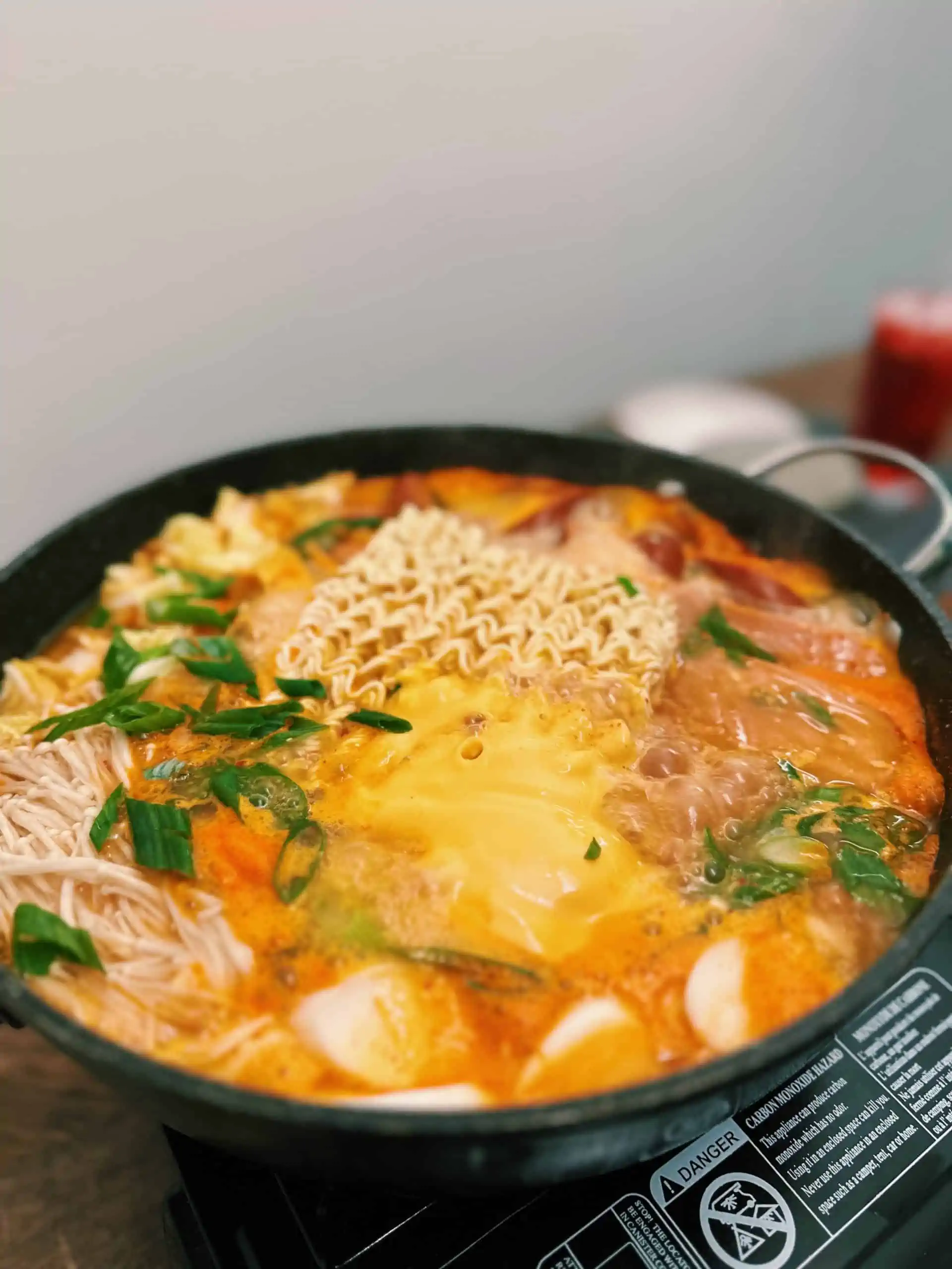 Korean AMY Stew "with Noodle" - 미미MiMi BBQ | Take App