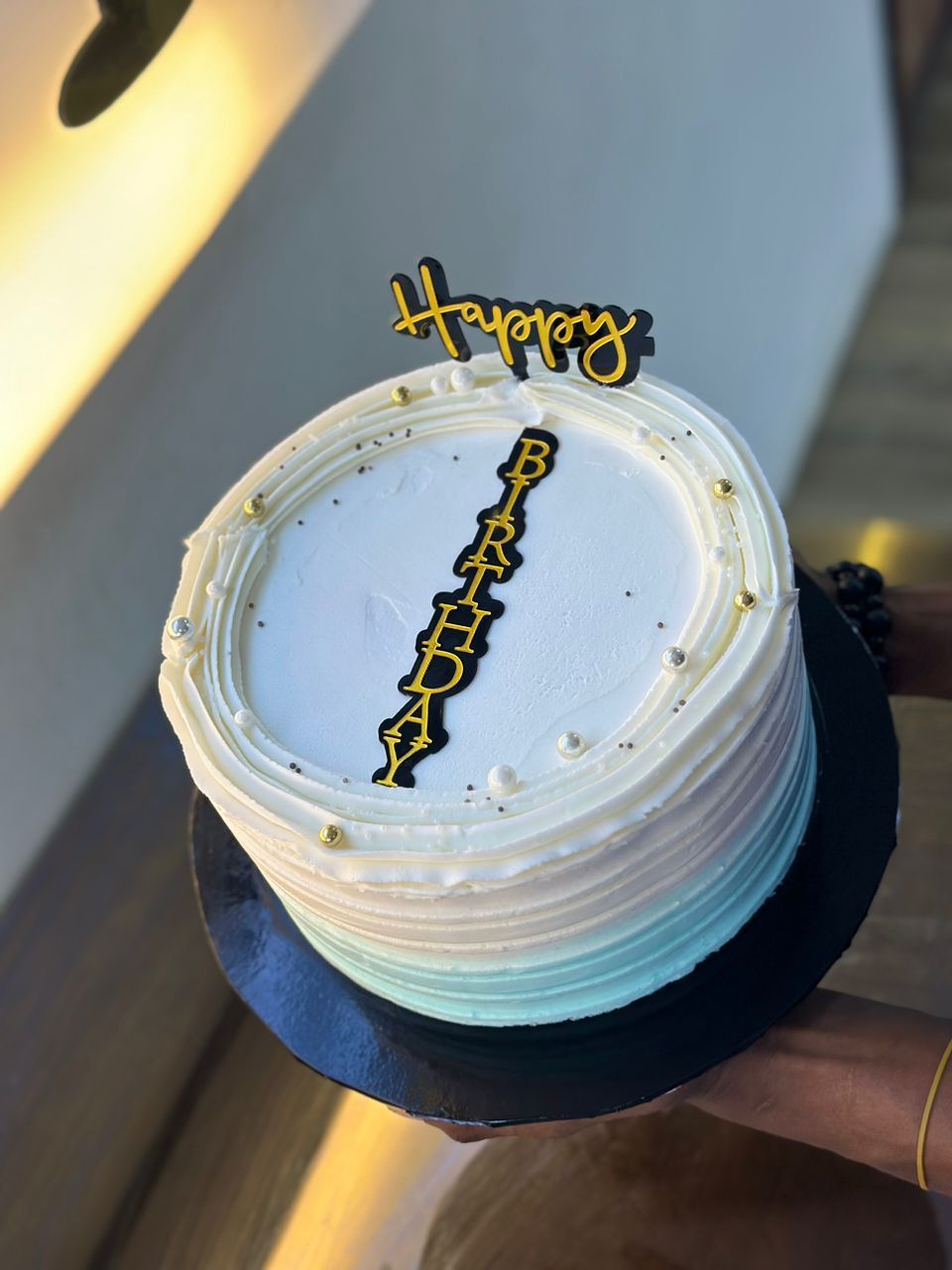 9 inches 2 Layers Buttercream Cake - Cakes in Ibadan