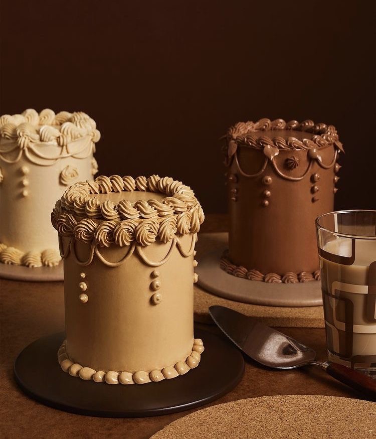 6 inches 3 Layers Whipped cream Cake - Cakes in Ibadan