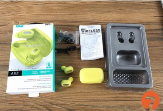 AKZ W17 (ecouteur Bluetooth) - Media7engros