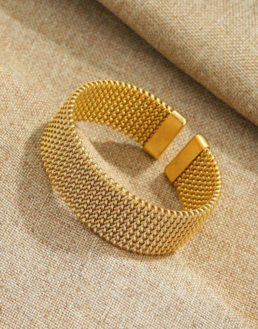 Nemeris Bracelet - AMARIS_boutique | Take App