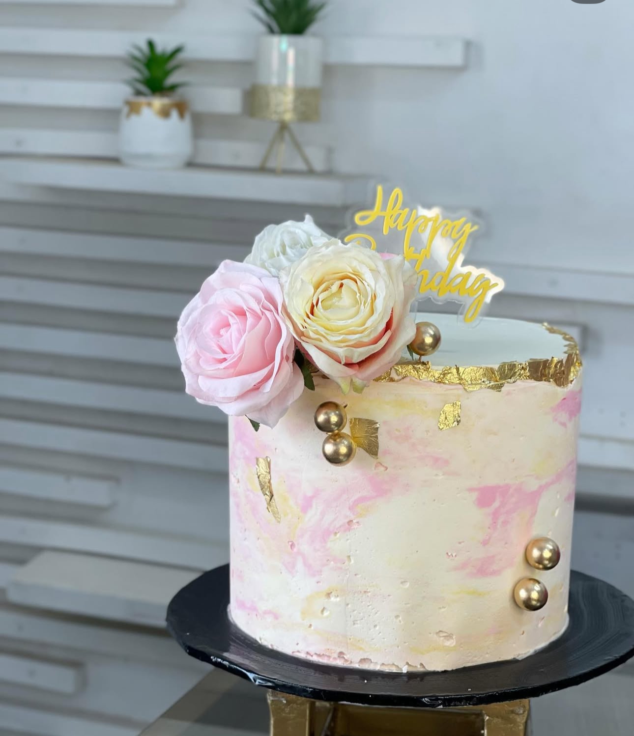 9 inches 2 layer Decadent Whipped cream Cake - Deelipcious Cakes