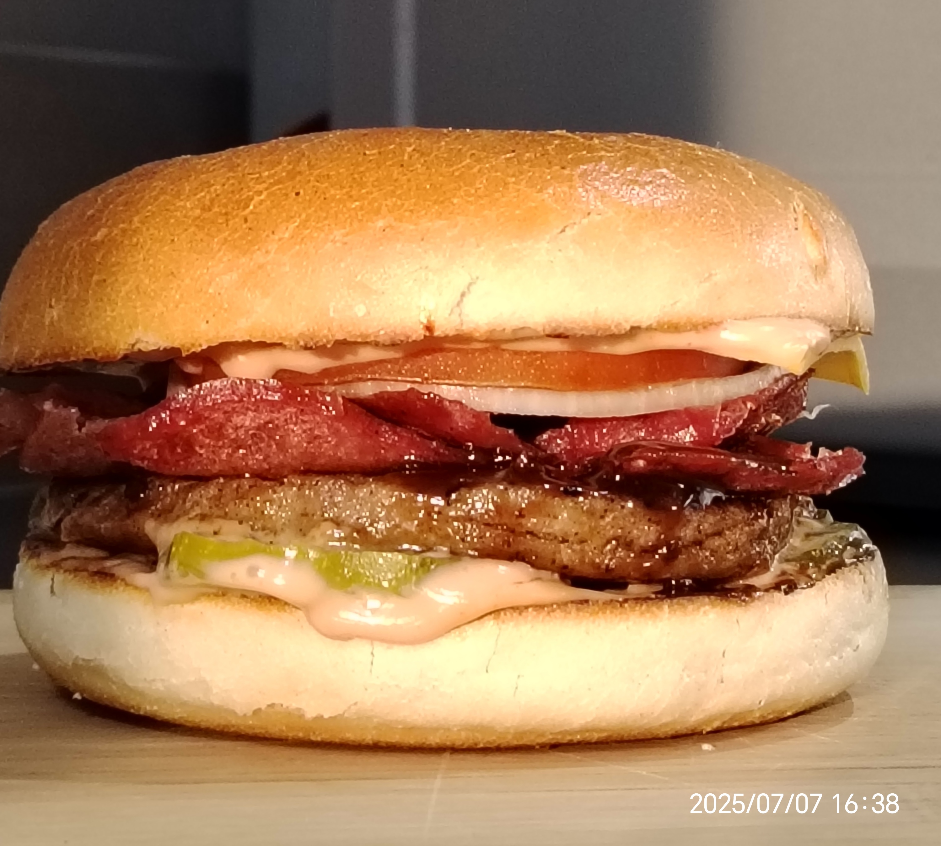 Rockefeller (Beef, Macon & Cheese) - BAGELSTREET (KELVIN) | Take App