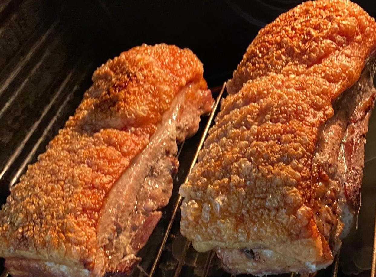 Crispy Golden Roasted Pork Belly (Large) - LeLicious | Take App
