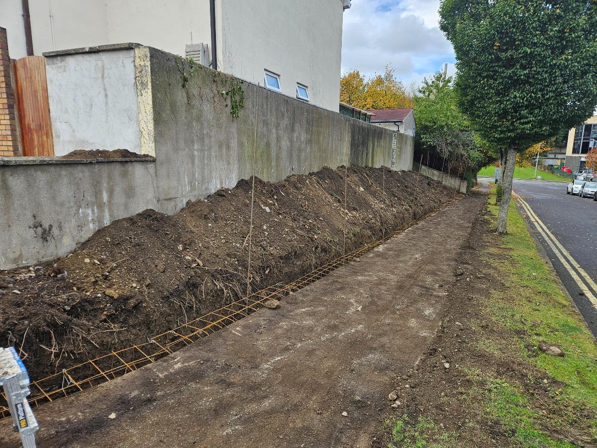 Build Boundary wall - €2000